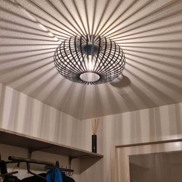 Plafón de techo negro industrial, Lieve | Lampgiant.es